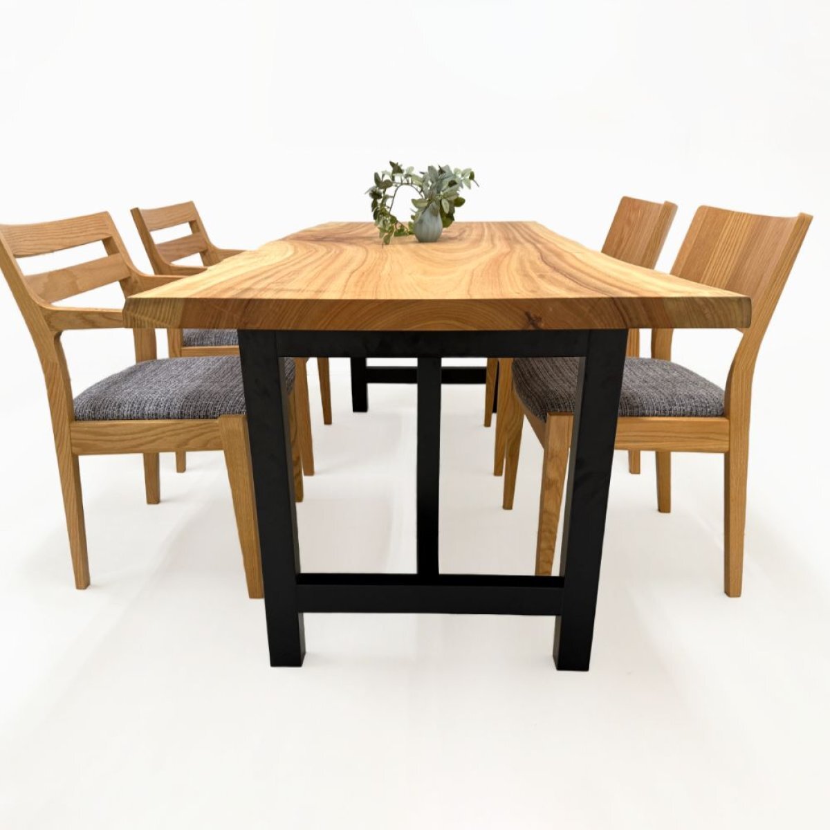 楠（クス） 一枚板 ダイニングテーブル／1700mm 【A8678】 | 【一枚板テーブル・無垢材家具の専門店の近藤工芸】